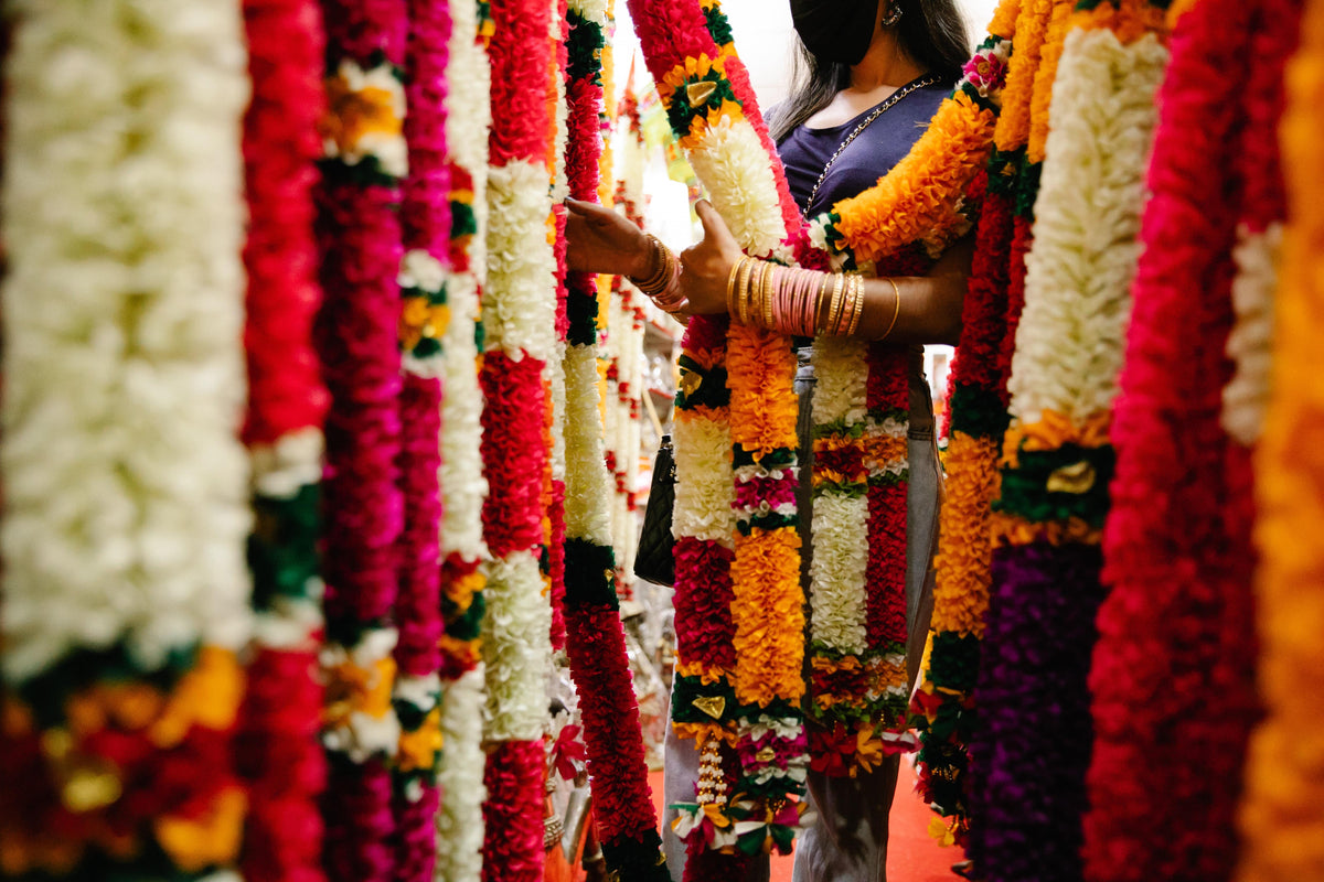 Garlands – The Guru's Hut