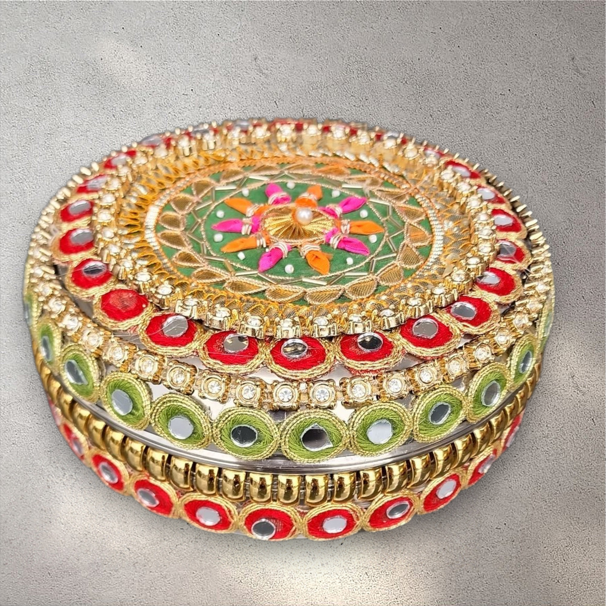 Fancy Dabba with Material – The Guru's Hut