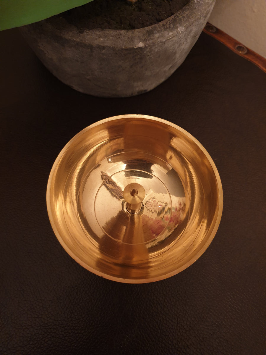 Brass Oil Lamp – The Guru's Hut